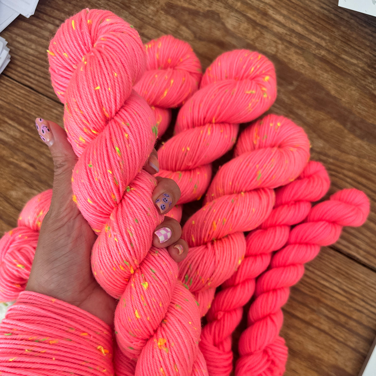 Coral Neon Neps Double knit – Spectrum Fibre